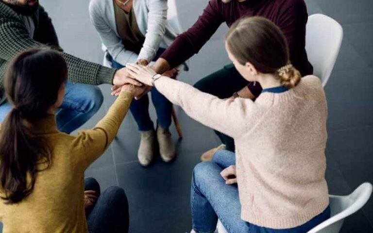 The Goals of Group Therapy in Addiction Recovery | Seasons In Malibu